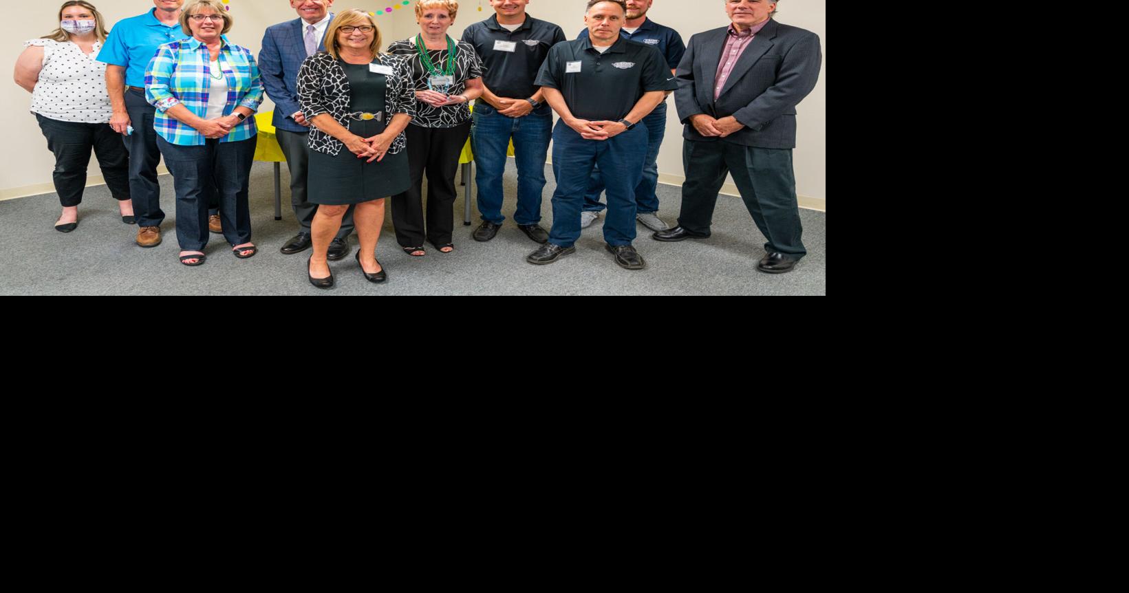 Chardon chamber honors local businesses at awards ceremony | Chardon ...