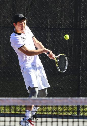 Prepper rackets sweep Hawken, 5-love | Hawken | chagrinvalleytoday.com