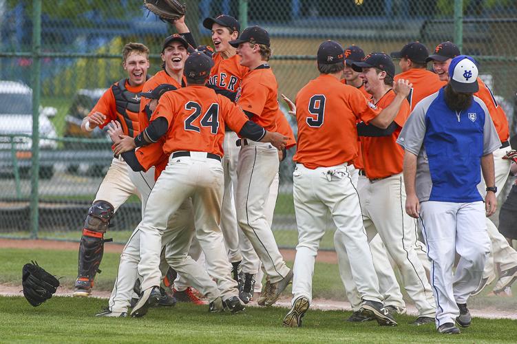 Tigers sluggers flush Royals, 3-1: Chagrin baseball claims first ...