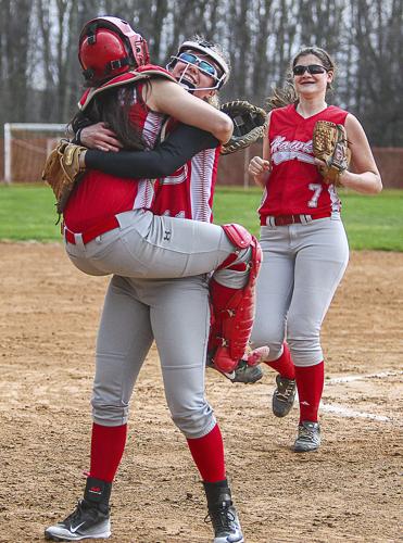 Hawken’s Oliver delivers perfect game against Chagrin | Chagrin Falls ...
