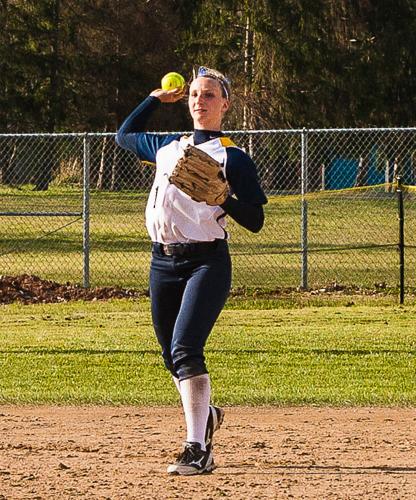Lady Bulldogs bite in third to top Solon, 10-5 | Sports ...