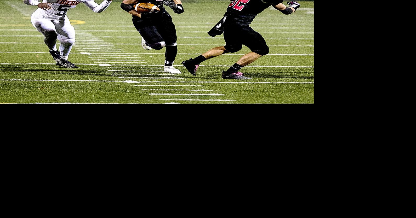 Chardon gridders square up for Geneva, Coach Sorber | Chardon ...
