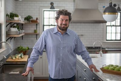 A&E: From ice to saw dust: Former Chagrin hockey great takes charge of ...