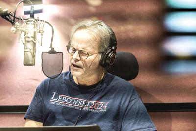 Livin’ the dream Singer with ALS plays hand that is dealt | Chagrin ...