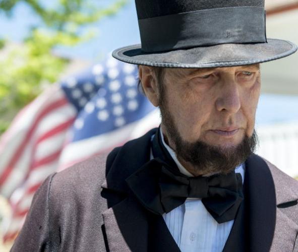 Families take step back: Civil War re-enactment turns Burton field into ...