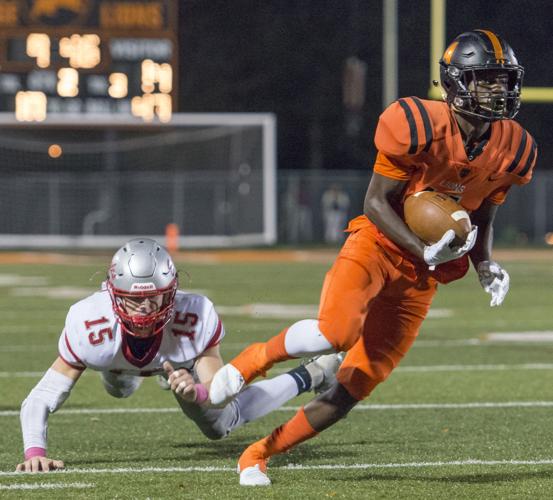 Lions ground Geneva, 38-14; Chagrin routs Harvey, 40-21 West Geauga ...