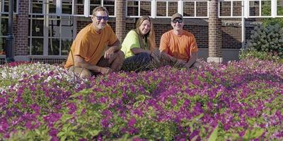 Flower Power | Solon | chagrinvalleytoday.com