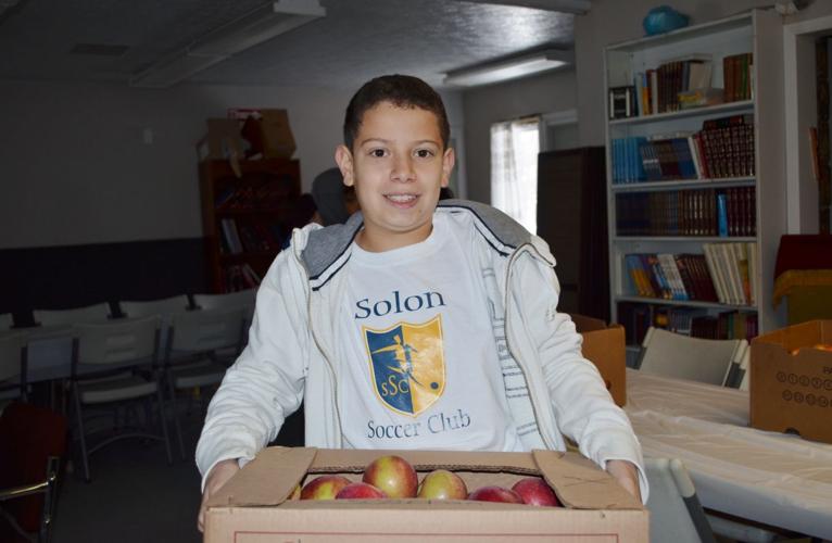 Agnon students volunteer at Kosher Food Bank | Children & Families ...