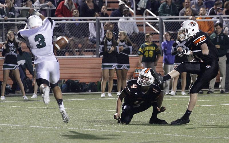 Wolverines, Bombers trump CVC foes - Orange endures first defeat ...