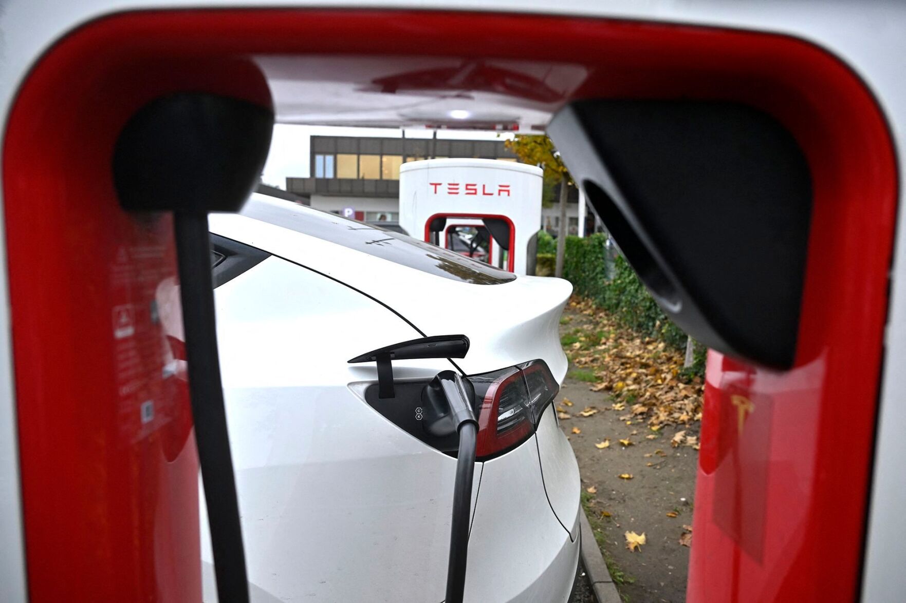 Tesla scraps Model S and Model X to build robots | Money news ...