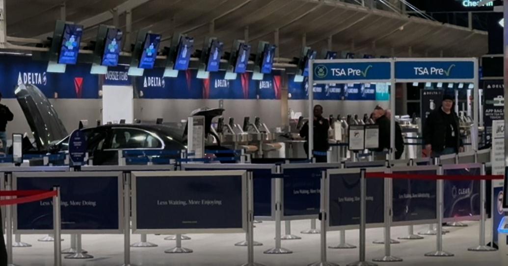 Driver crashes into Detroit Metro Airport | News | channel3000.com