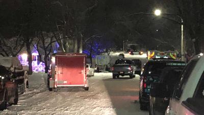 1 in custody after firing crossbow at police officer in Wisconsin Dells ...