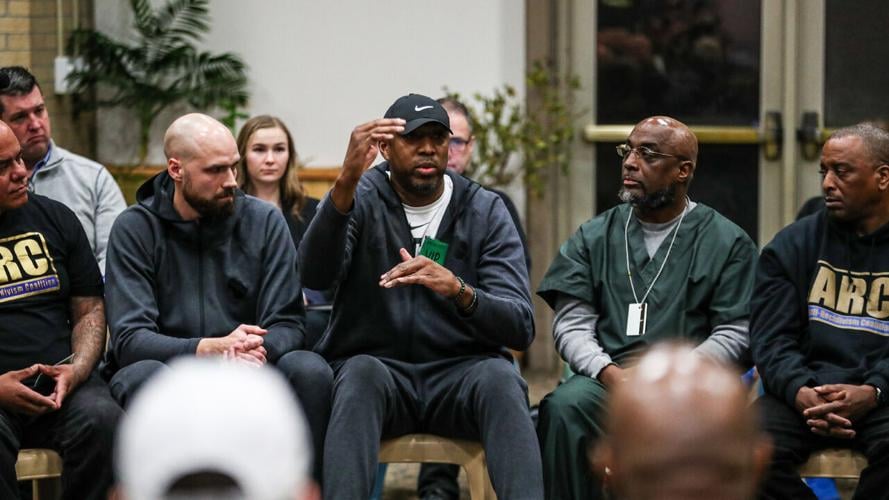 Milwaukee Bucks host basketball game at Racine Correctional Institution ...