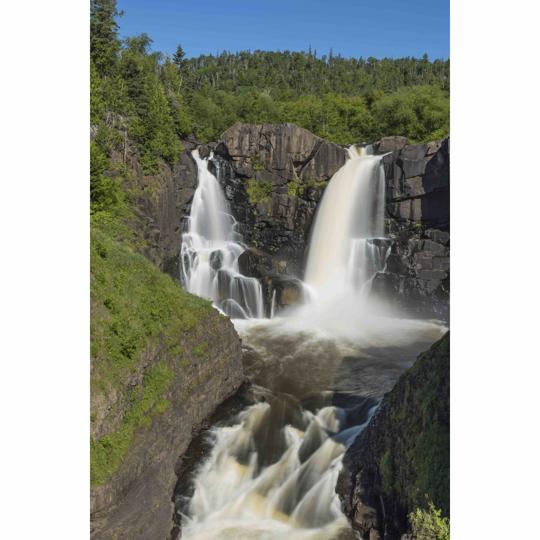 Ditch the grid on Minnesota’s North Shore | MADISON MAGAZINE ...