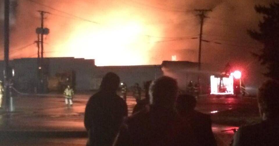 Fire crews respond to furniture store fire | Local News | channel3000.com