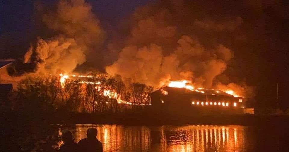 Menasha paper mill with long history goes up in flames | Local News ...