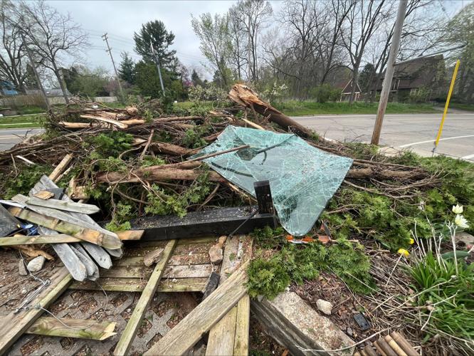 Metro Transit investigating Friday night bus crash, driver cited | News ...