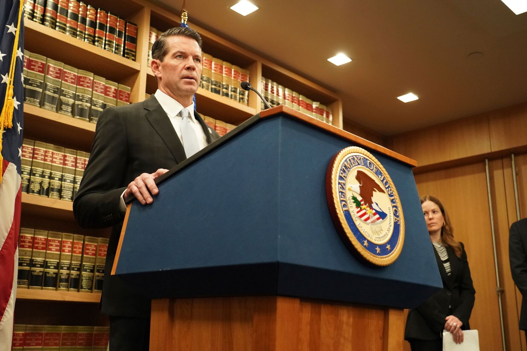 Head of FBI New York division forced to retire after telling agents he ...