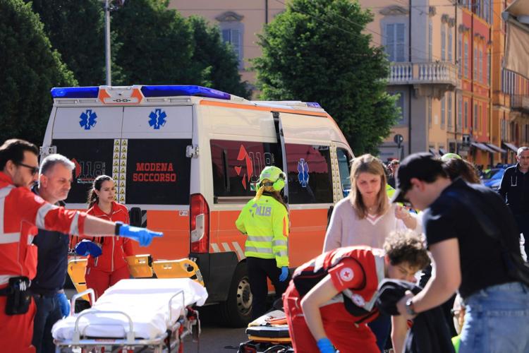 Four bystanders tackle knife-wielding driver after car plows into crowd ...