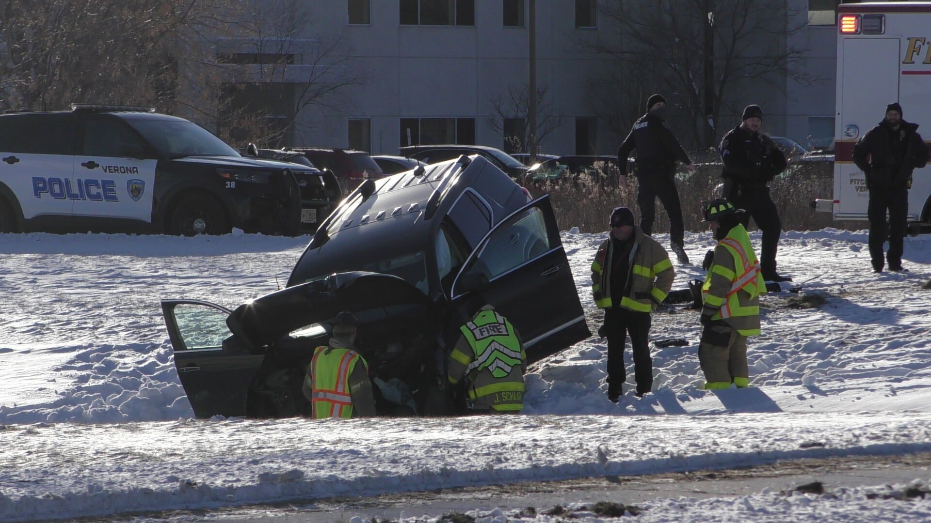 Woman injured in Verona crash with light pole | News | channel3000.com