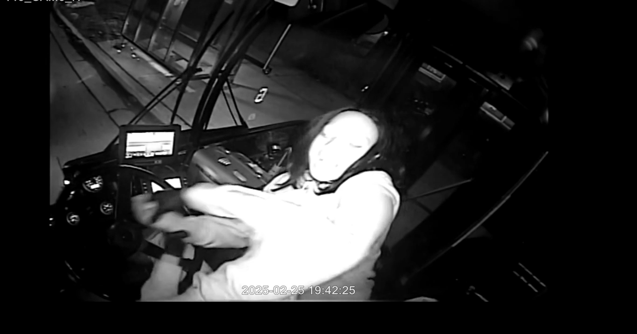 NEW VIDEO: Footage shows attack on Madison bus driver that led to crash ...