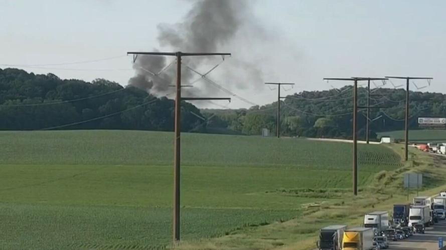 4 people killed, 7 injured in multiple-vehicle pileup on I-39 | Local ...