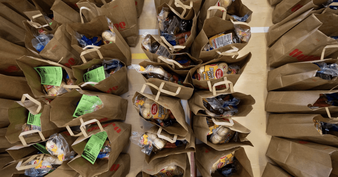 Local food pantries unite to provide holiday meals, giving meals to ...