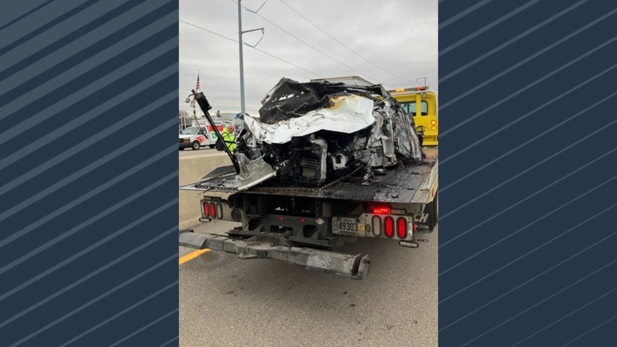 Police: Reckless driving causes multi-vehicle crash on westbound ...