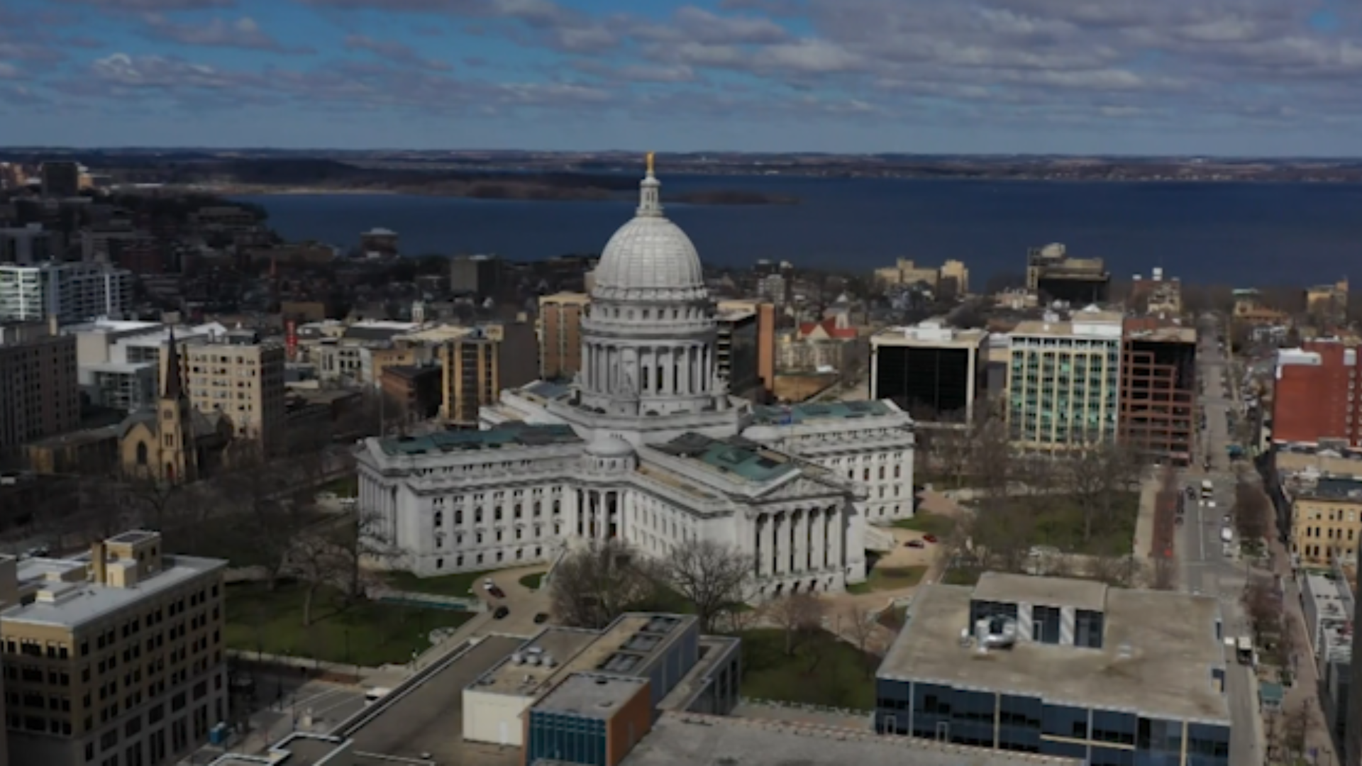 Wisconsin lawmakers push to make English state's official language ...