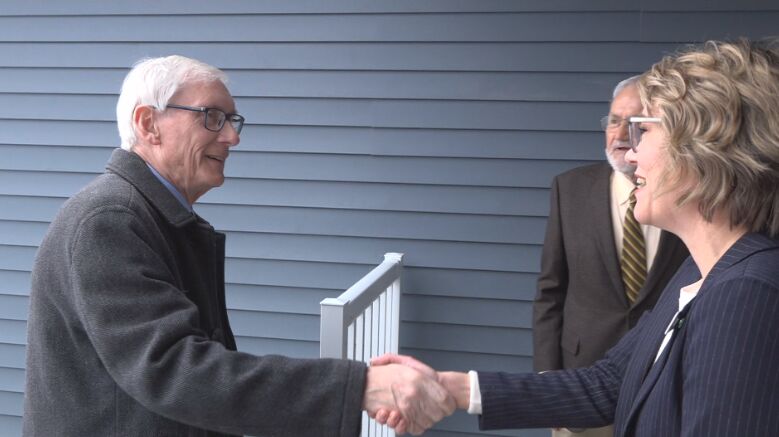 Gov. Evers visits Prairie du Chien affordable housing project | Local News | channel3000.com