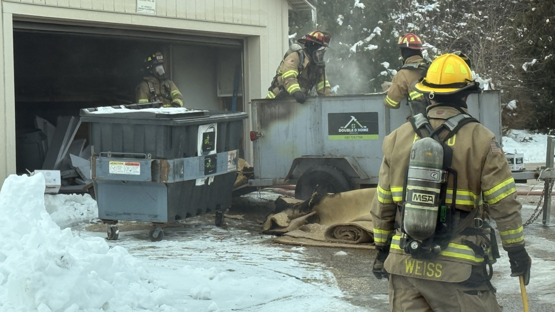 Fort Atkinson crews put out garage fire near strip mall, none injured ...