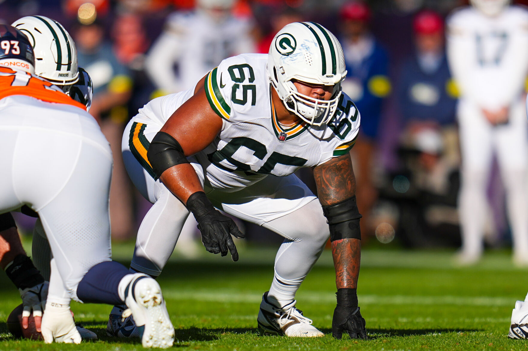 Offensive line comes into focus as Packers ensure veteran guard Aaron ...