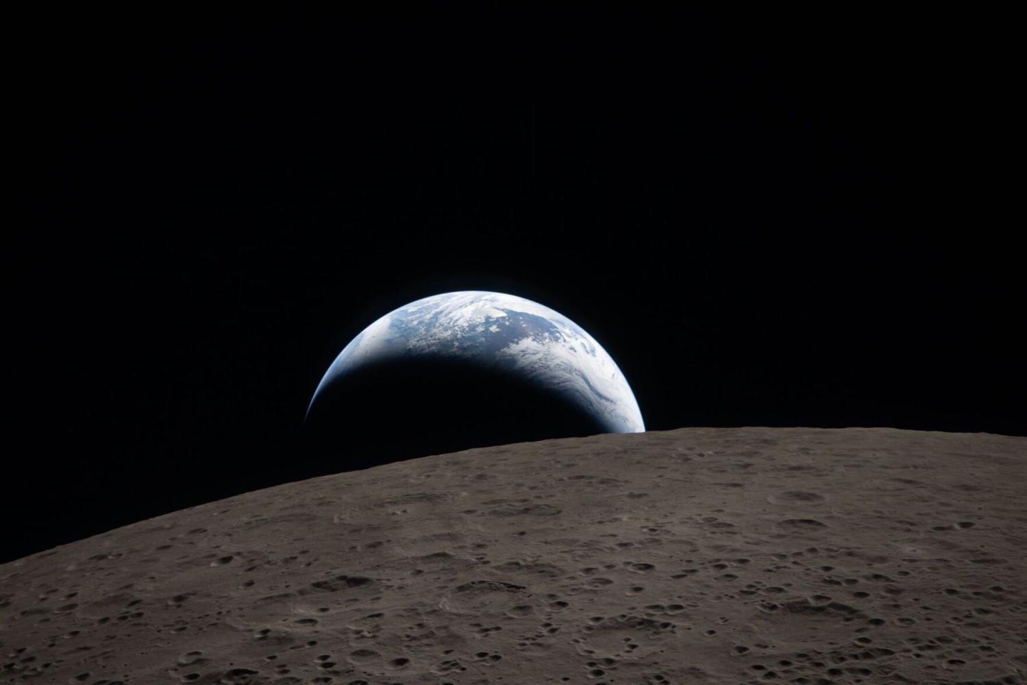 NASA releases new ‘Earthset’ and eclipse images taken during historic ...