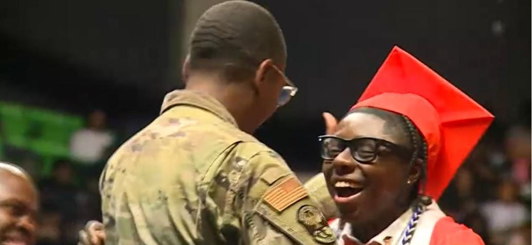 Air Force father surprises high school graduate after flying home from ...