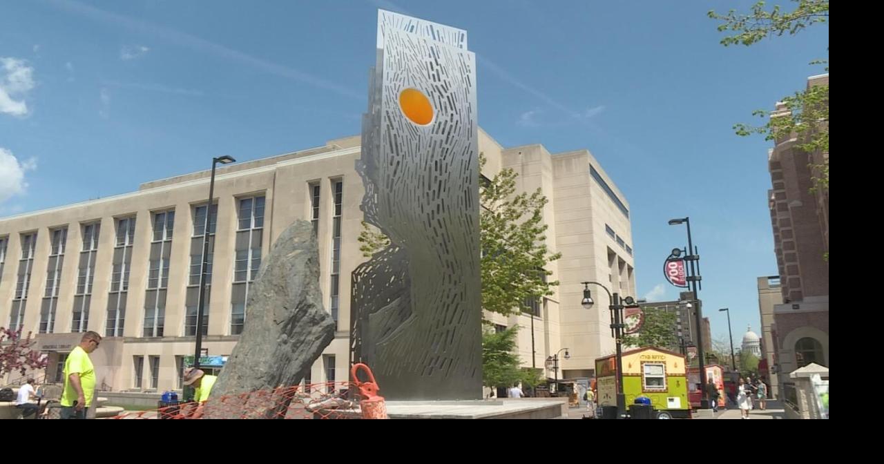 New sculpture installed on Library Mall | Features | channel3000.com