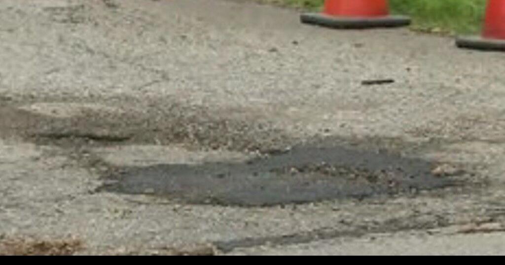 Man who threw party for pothole celebrates after it is fixed ...