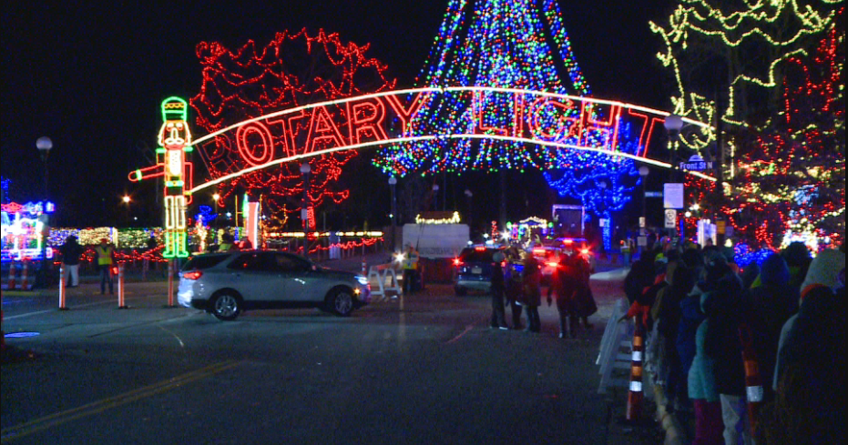 Rotary Lights Parade brings festive cheer to La Crosse community | News ...