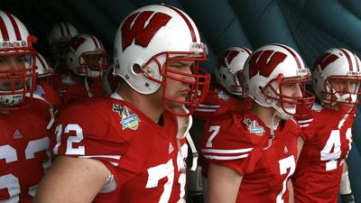 Joe Thomas elected to College Football Hall of Fame | Wisconsin Badgers ...