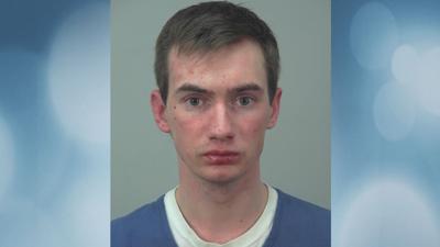 Man stabs co-worker in neck at downtown bar, police say | Crime news ...