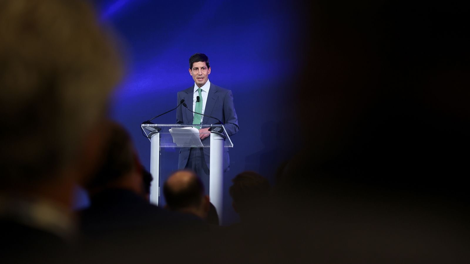 Trump names former Federal Reserve official Warsh as the next Fed chair ...