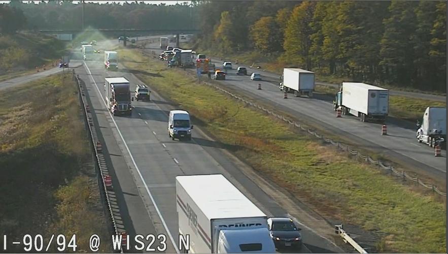 Eastbound left lane of I-90/94 near Lake Delton back open after semi ...