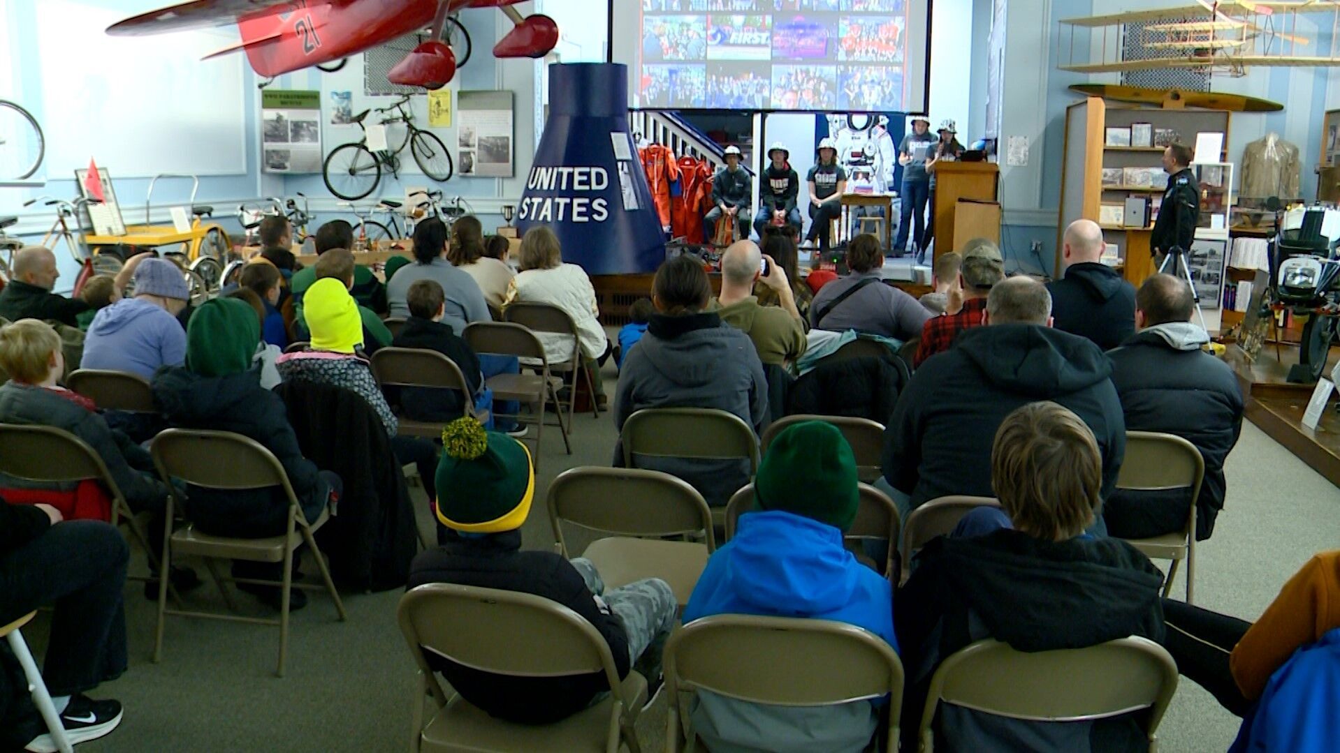 Wisconsin robotics team inspires young minds with LEGO demonstration ...