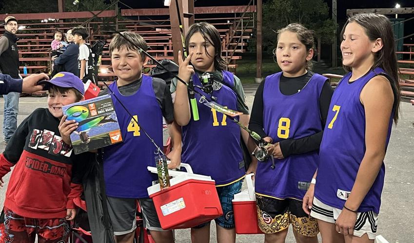 Community Comes Together for Midnight Hoops | News | charkoosta.com