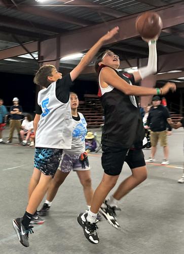 Community Comes Together for Midnight Hoops | News | charkoosta.com
