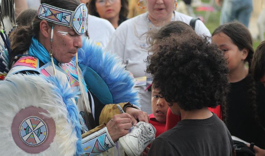 Supaman performs for Boys & Girls Club | News | charkoosta.com