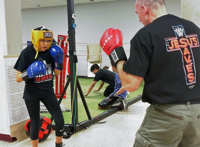 Araeya Nelson finds inspiration in boxing | News | charkoosta.com