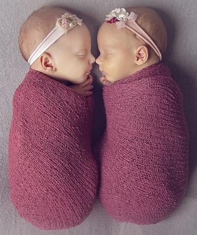 Kathyrn and Klayre Medland | Cradleboard News | charkoosta.com