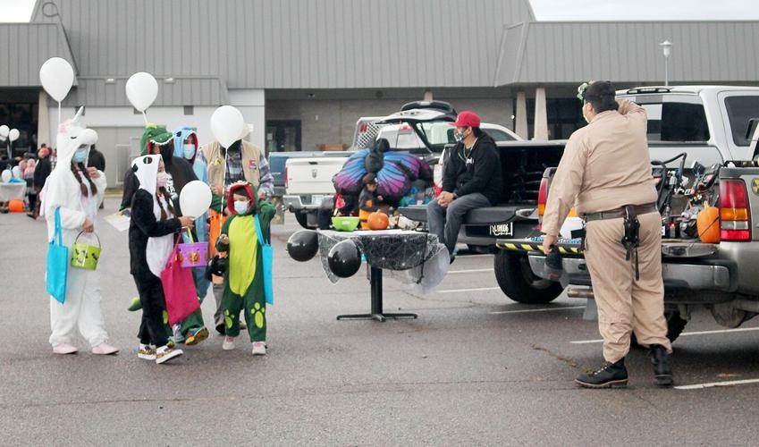 Two Eagle River School celebrates Halloween | News | charkoosta.com