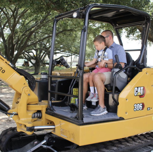 Dig World, the first heavy construction equipment-themed amusement park ...