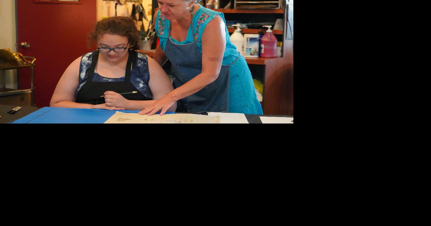 Coleman offers “Art for Our Ancestors” classes | Arts | cherokeephoenix.org